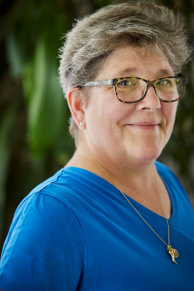 I love to write a good story - Donna Bozzone